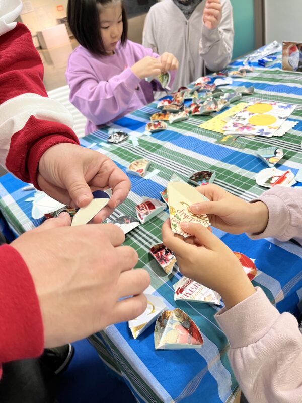 レポート：New York Christmas vibes with Mr.Brian Design～Mr.ブライアンとNYクリスマスをたのしもう！～ | かごしま文化情報センター（KCIC）